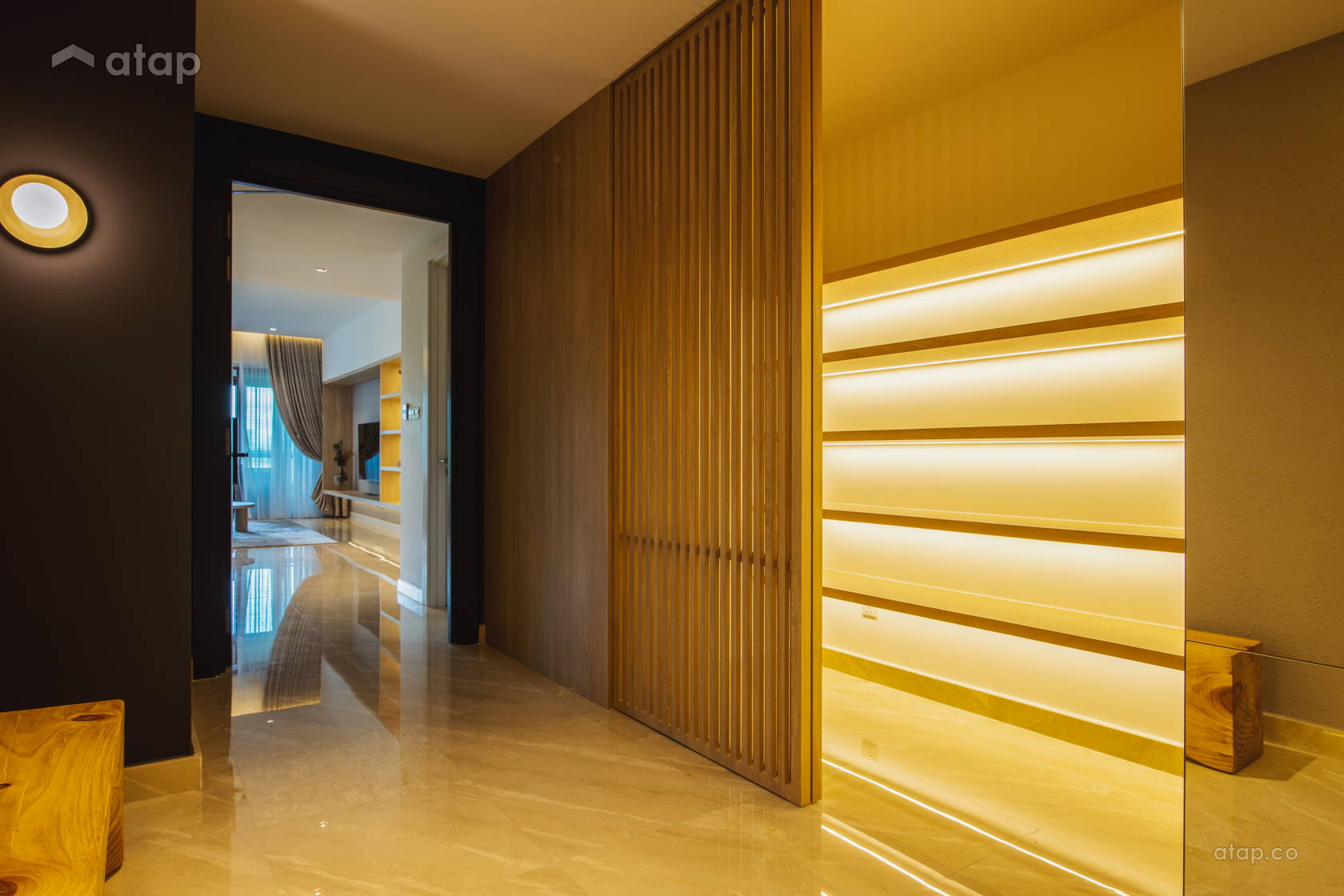 Minimalistic Modern Foyer condominium design ideas & photos Malaysia | Atap.co