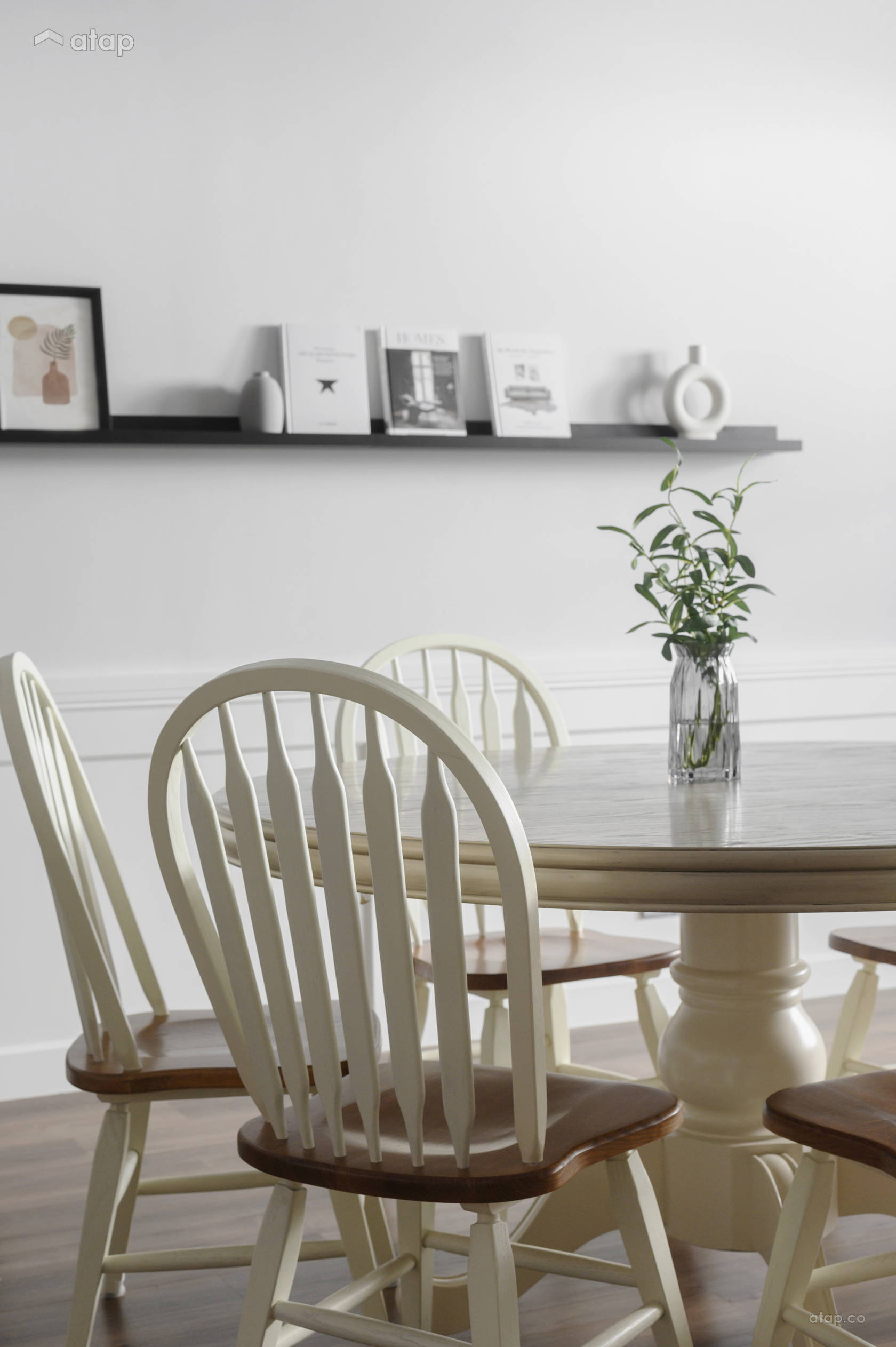 Country Dining Room semi-detached design ideas & photos Malaysia | Atap.co