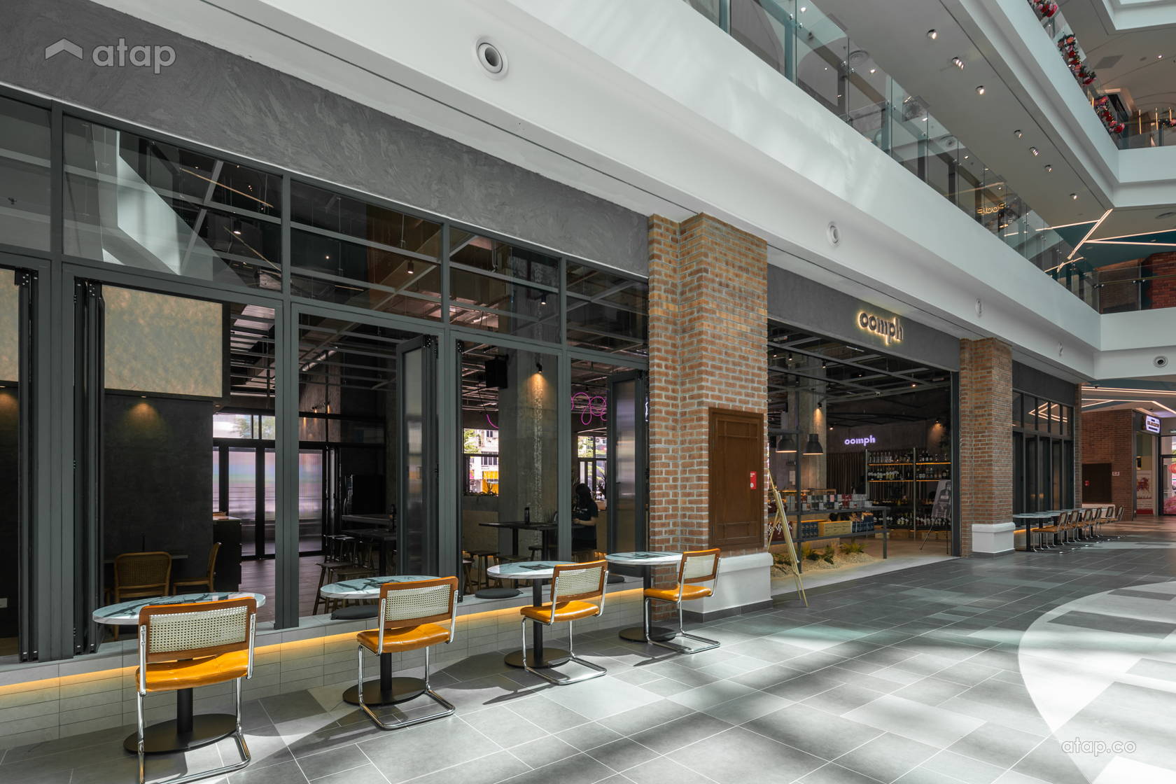 Industrial Minimalistic F&B shopping mall design ideas & photos ...