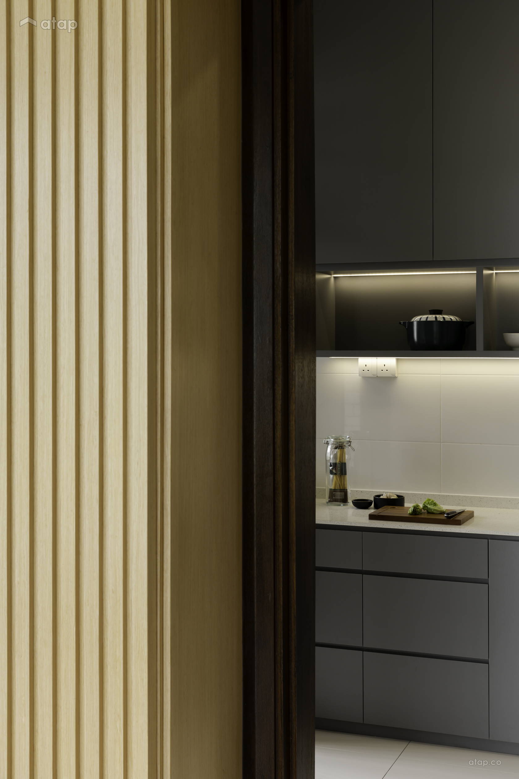 Asian Zen Dining Room Kitchen semi-detached design ideas & photos ...