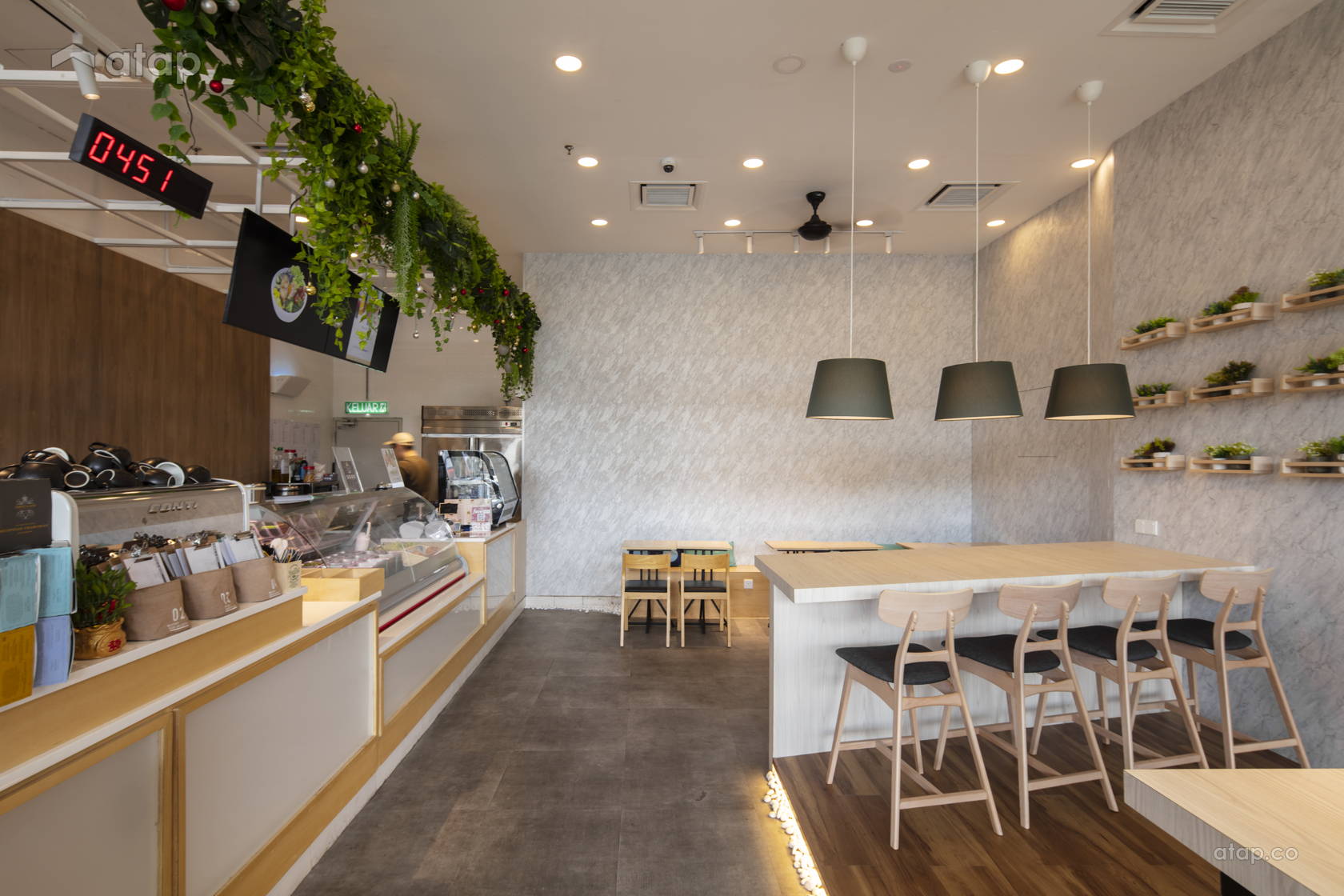 Contemporary Scandinavian Balcony F&B shopping mall design ideas ...