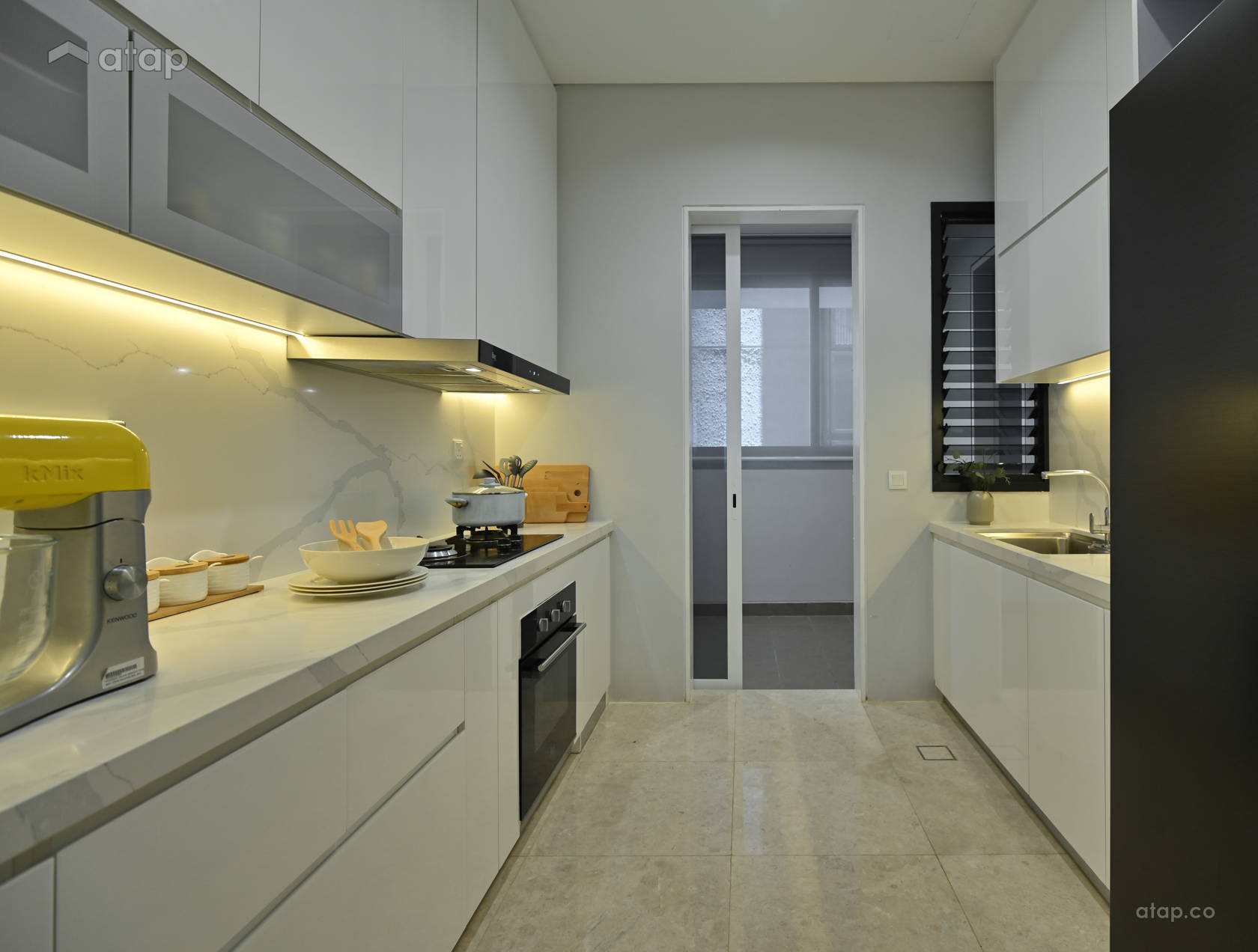 Contemporary Modern Kitchen condominium design ideas & photos Malaysia ...