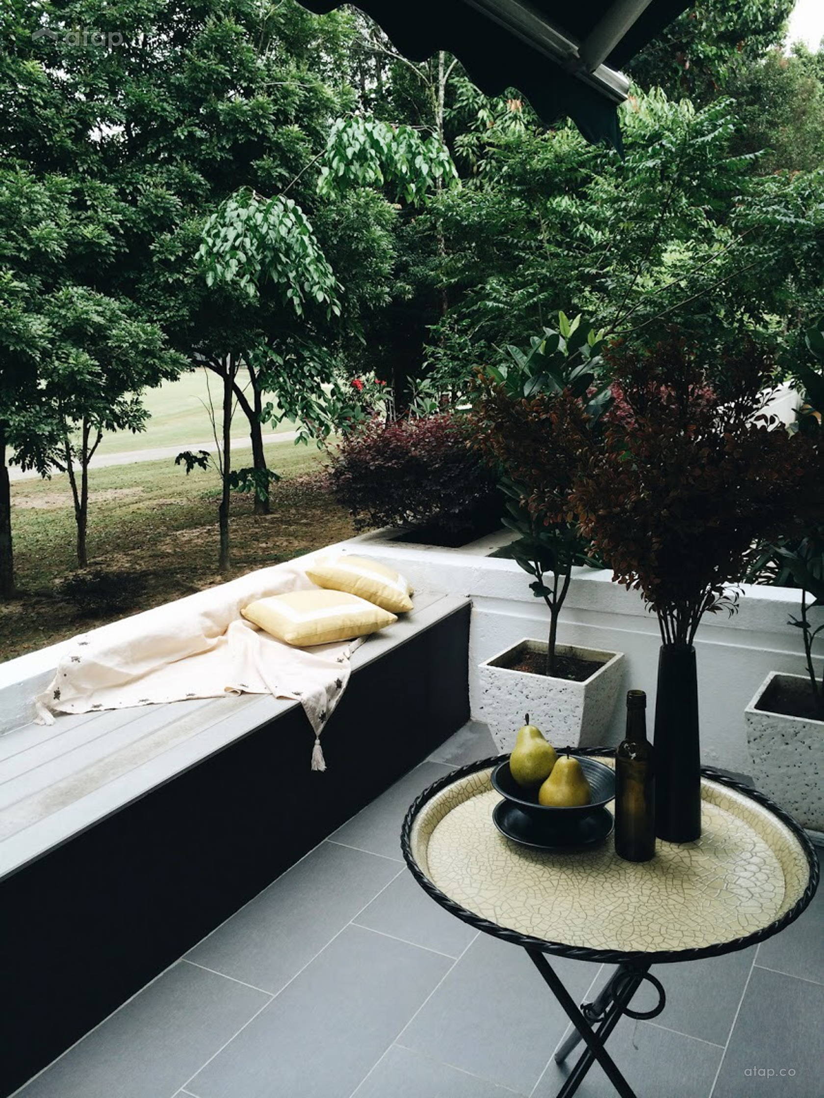 Industrial Modern Balcony Garden semi-detached design ideas & photos ...