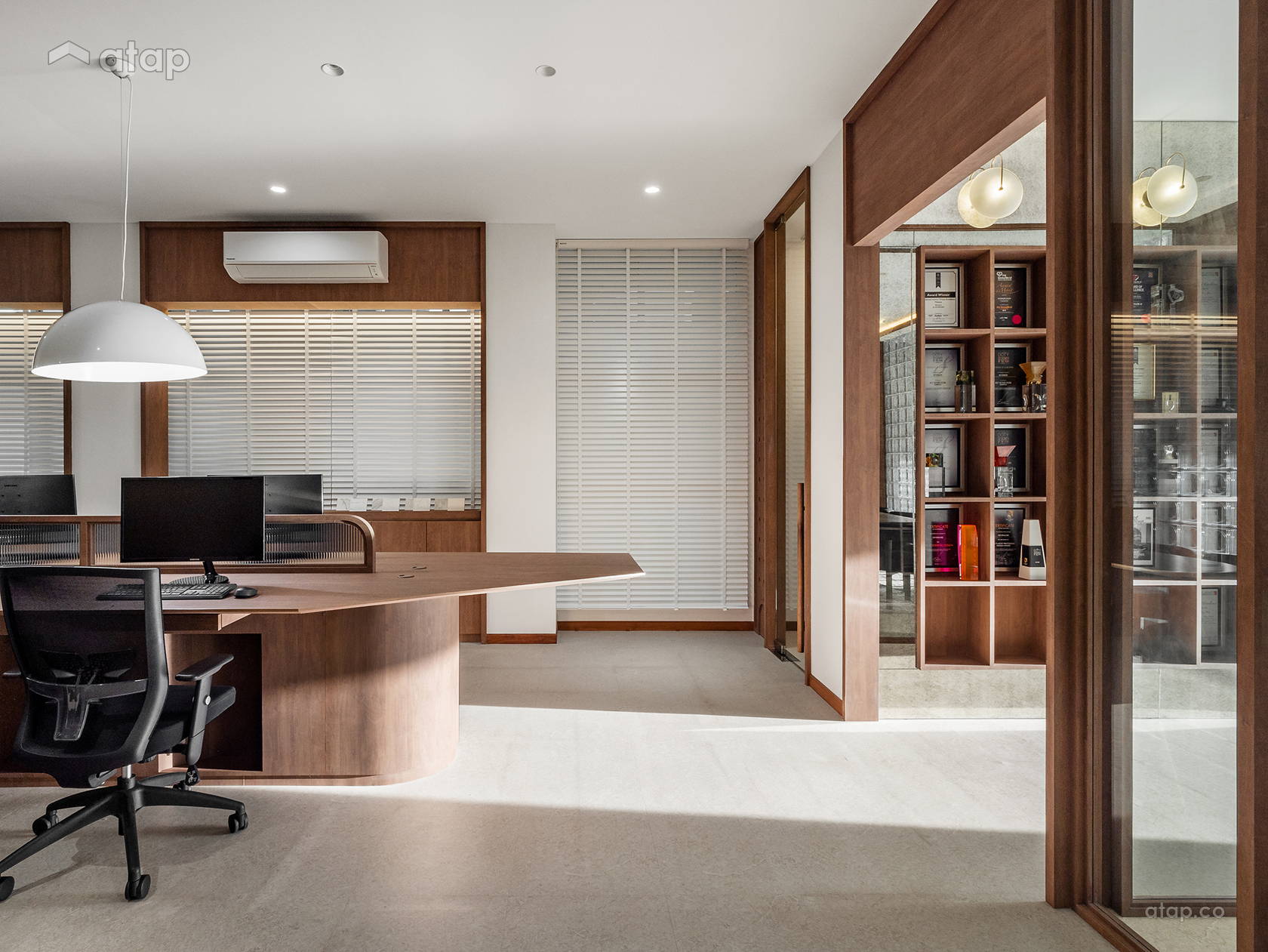 Modern Retro Office shophouse design ideas & photos Malaysia | Atap.co