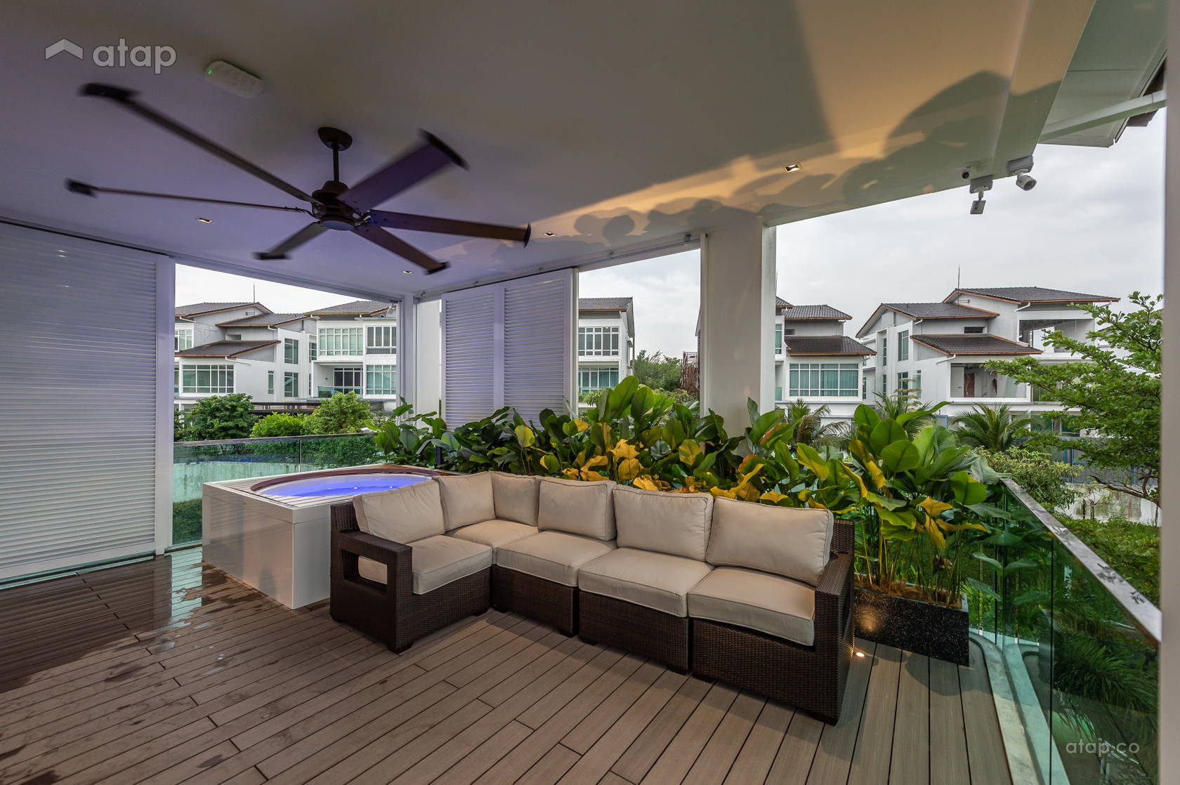 Modern Balcony Exterior semi-detached design ideas & photos Malaysia ...