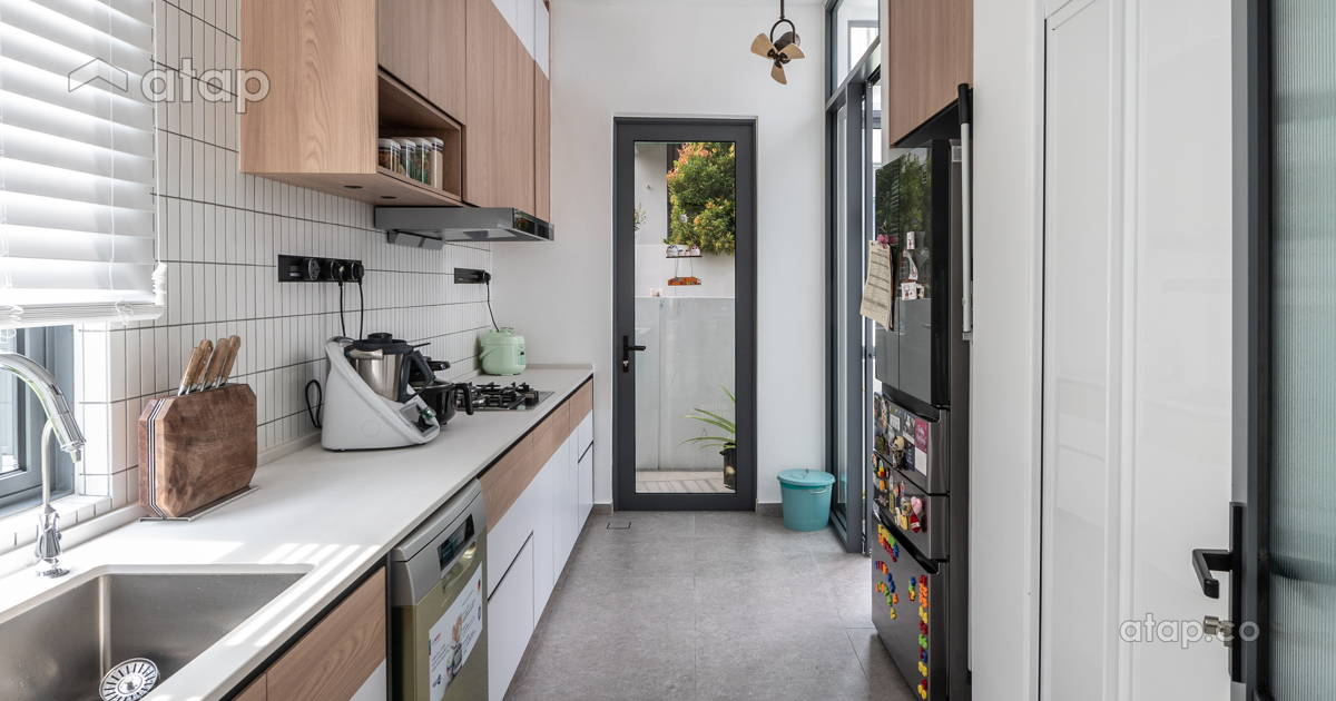 Modern Kitchen semi-detached design ideas & photos Malaysia | Atap.co
