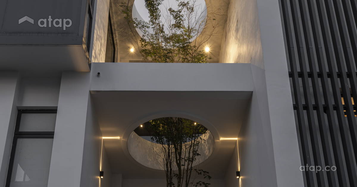 Minimalistic Zen Exterior Garden semi-detached design ideas & photos ...