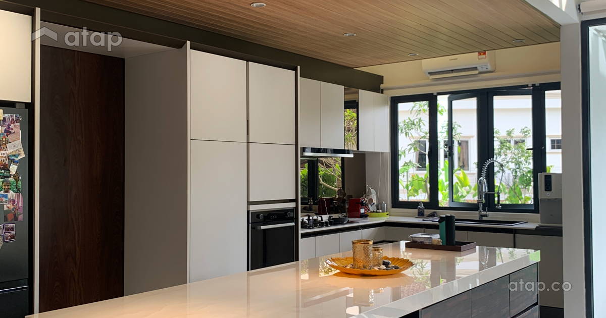 Modern Kitchen bungalow design ideas & photos Malaysia | Atap.co