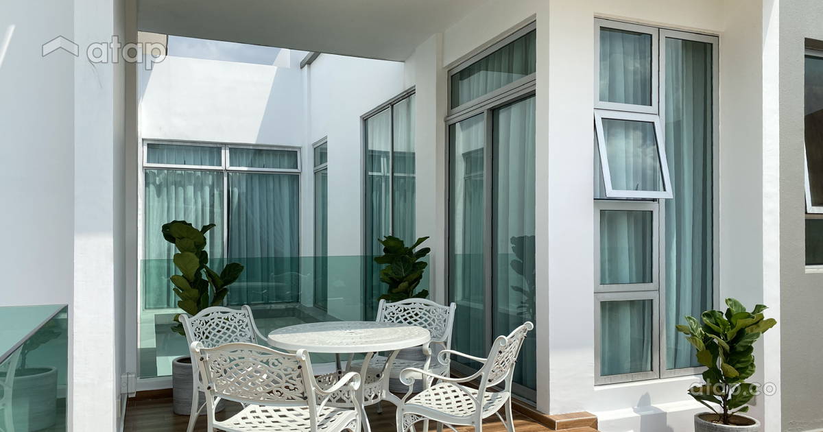 Modern Balcony semi-detached design ideas & photos Malaysia | Atap.co