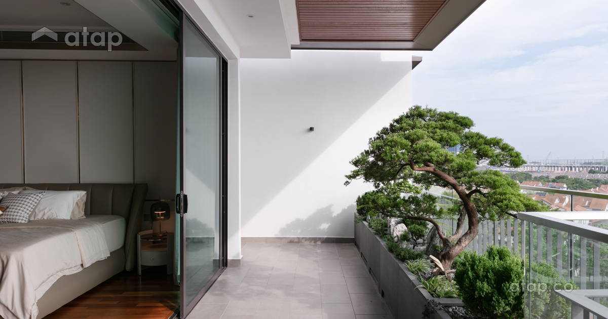 Contemporary Zen Balcony townhouse design ideas & photos Malaysia | Atap.co