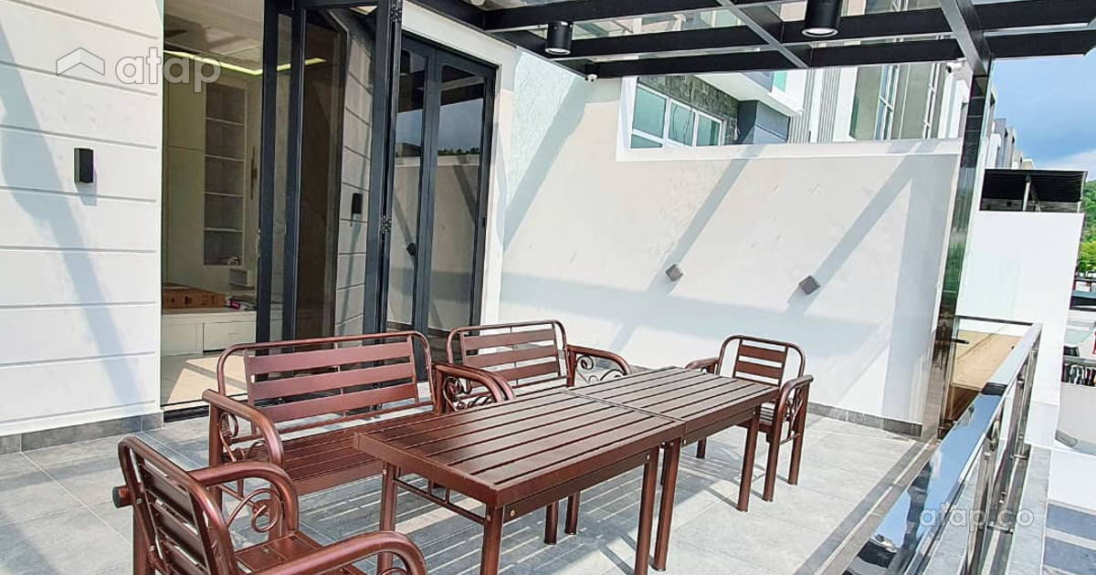 Asian Modern Balcony terrace design ideas & photos Malaysia | Atap.co