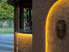 Common Space Mini Food Hall interior design renovation ideas, photos ...