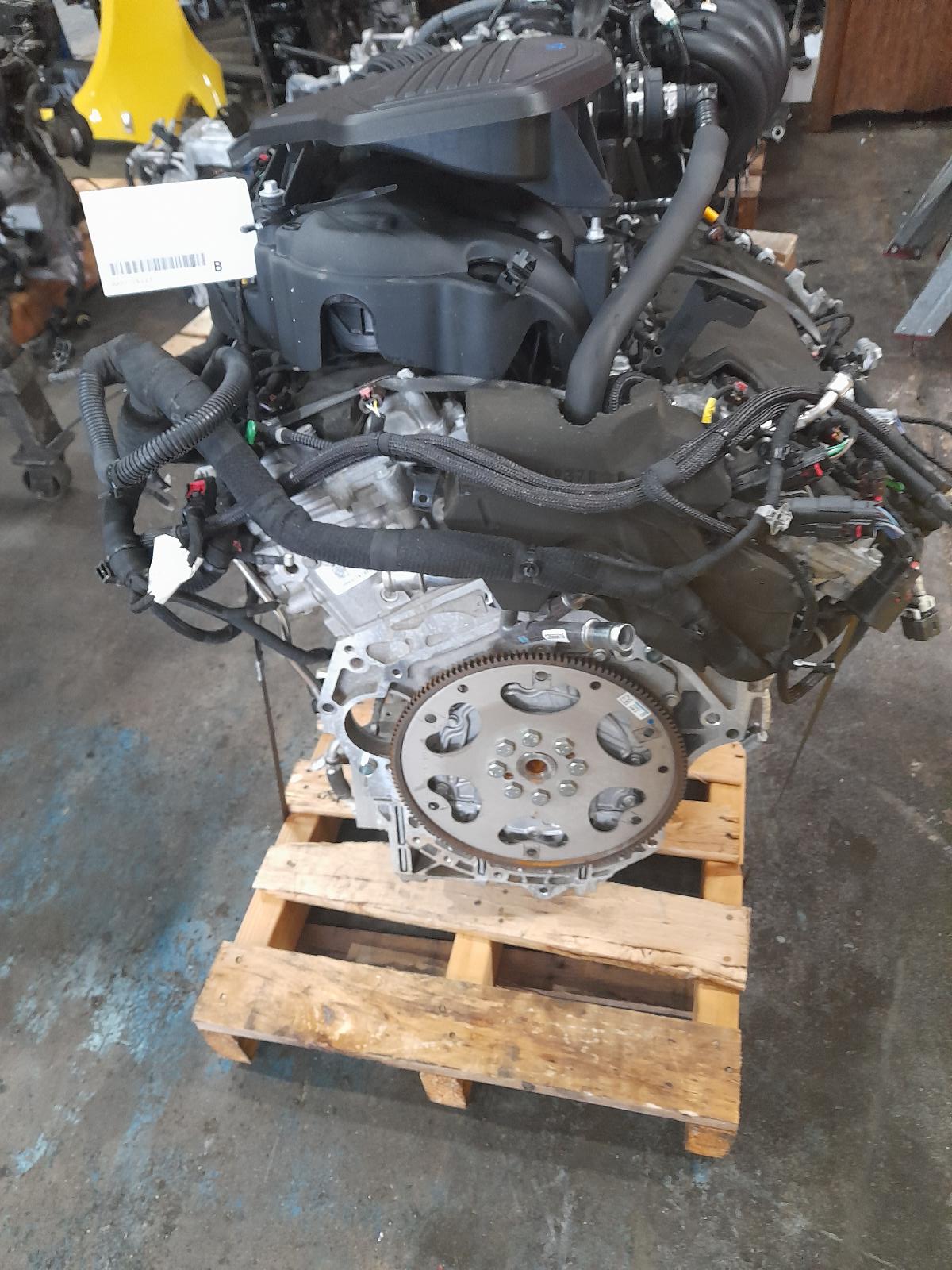 Engine Acadia Holden 2019