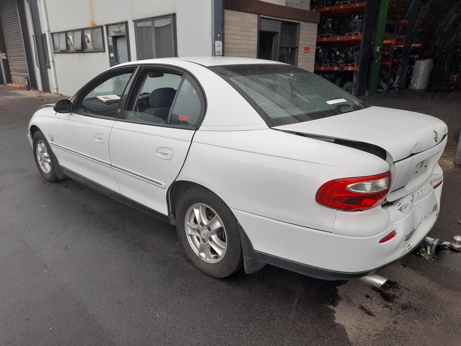 Owners Handbook Commodore Holden 2001
