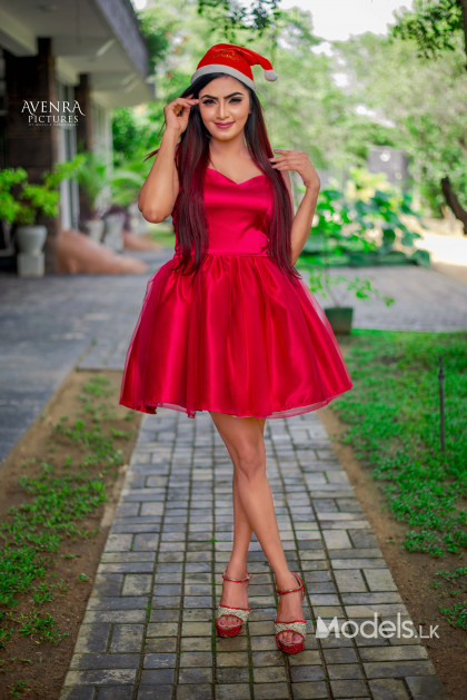 CHRISTMAS DOLL 🍃🌻 ️ by AVENRA PICTURES - ModelsLK