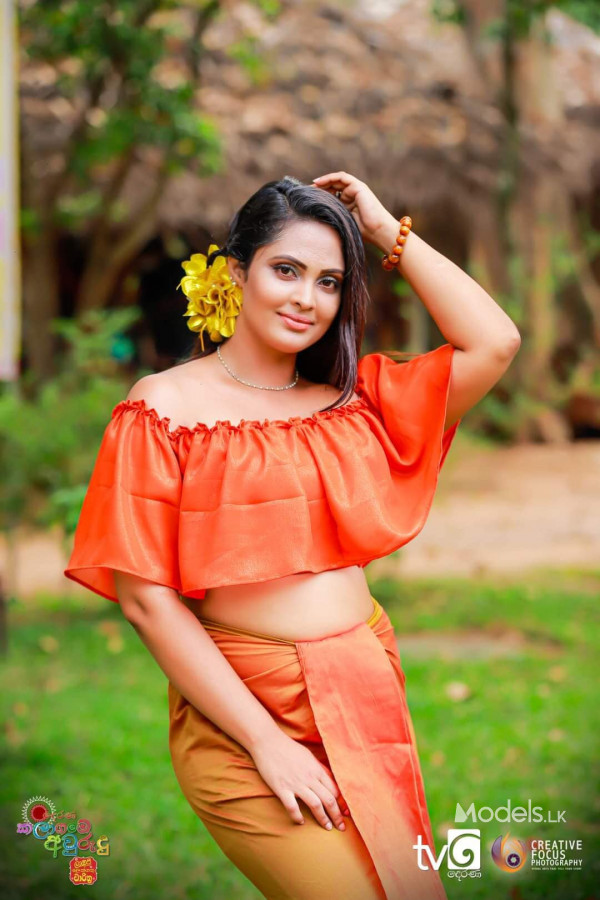 Sexiest Sri Lankan Actress In Traditional Clothes Redda, 53% OFF