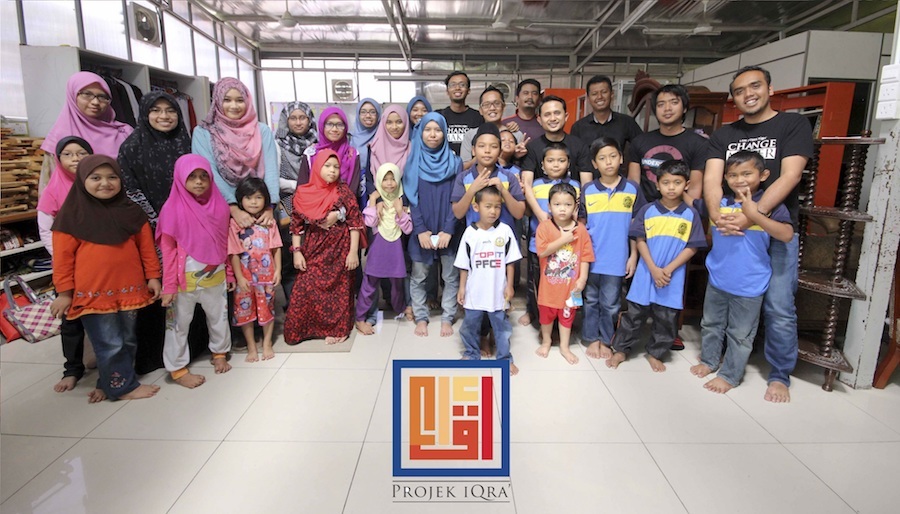 Shopping Raya', Kelas Rakyat dan Projek Iqra'