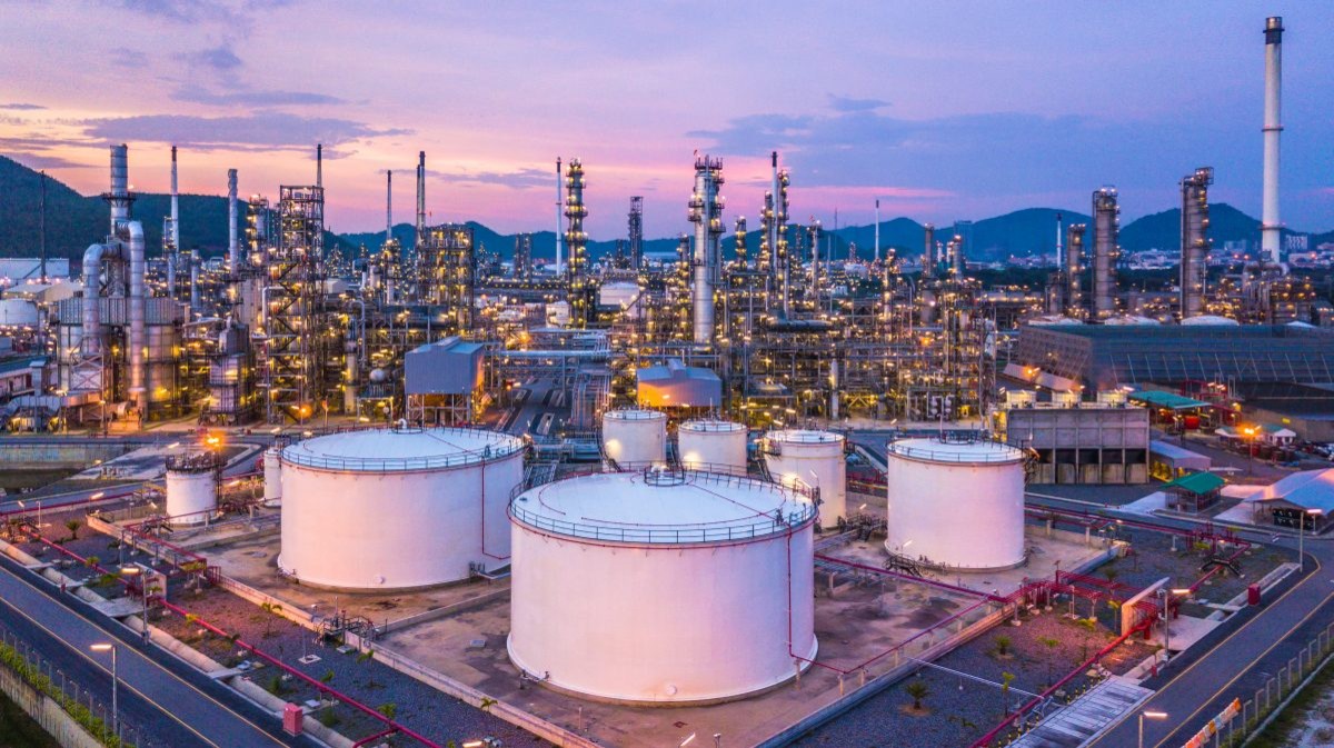 🏆 Indian Contractor Awarded USD 350 Million Contract for Refinery ...