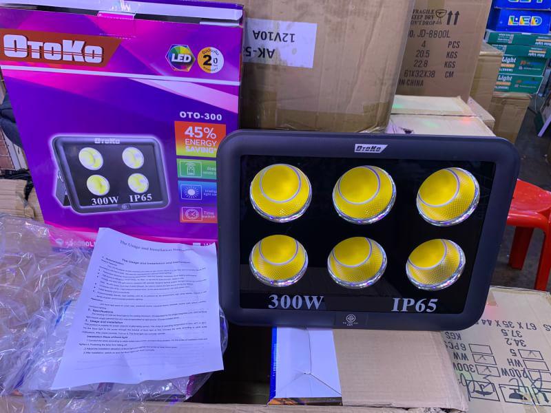 ขาย Sport Light. 300w. , ราคาส่ง นครศรีธรรมราช | อิทธิพลไลท์ติ้ง แอนด์ ...
