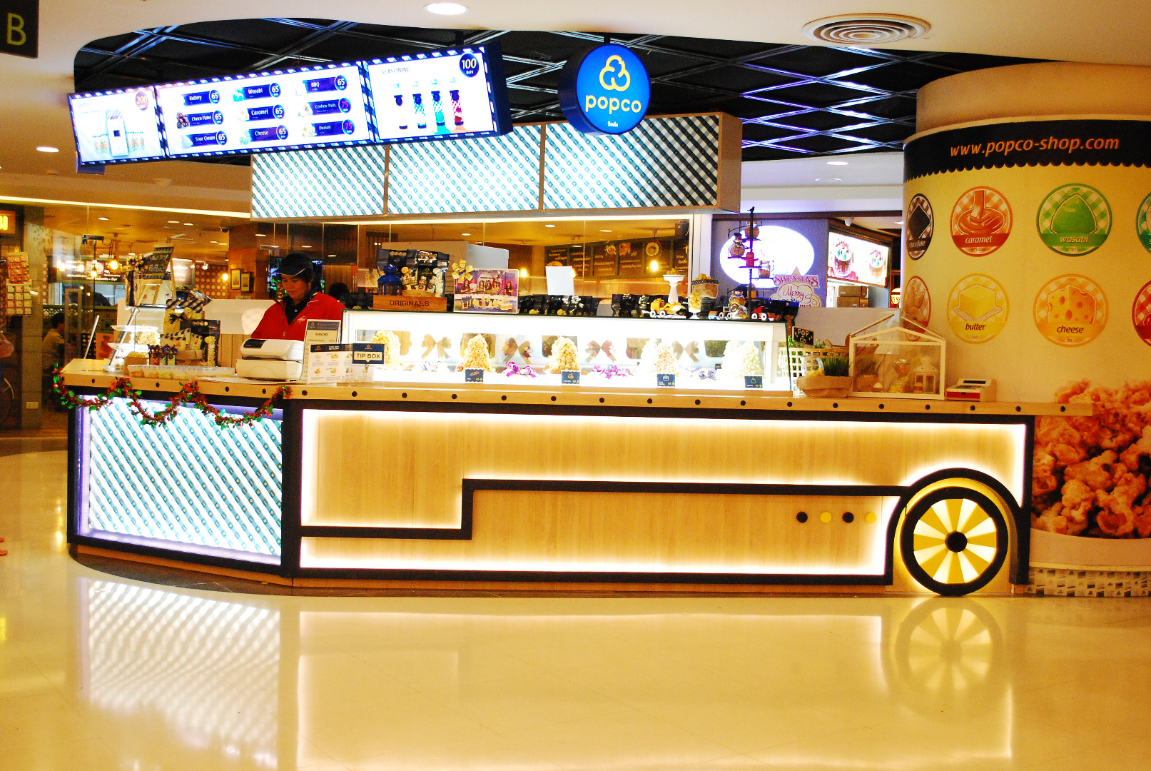 งานตกแต่ง POPCO SHOP โดย เมษา ดีไซน์ (สำนักงานใหญ่) | กรุงเทพมหานคร