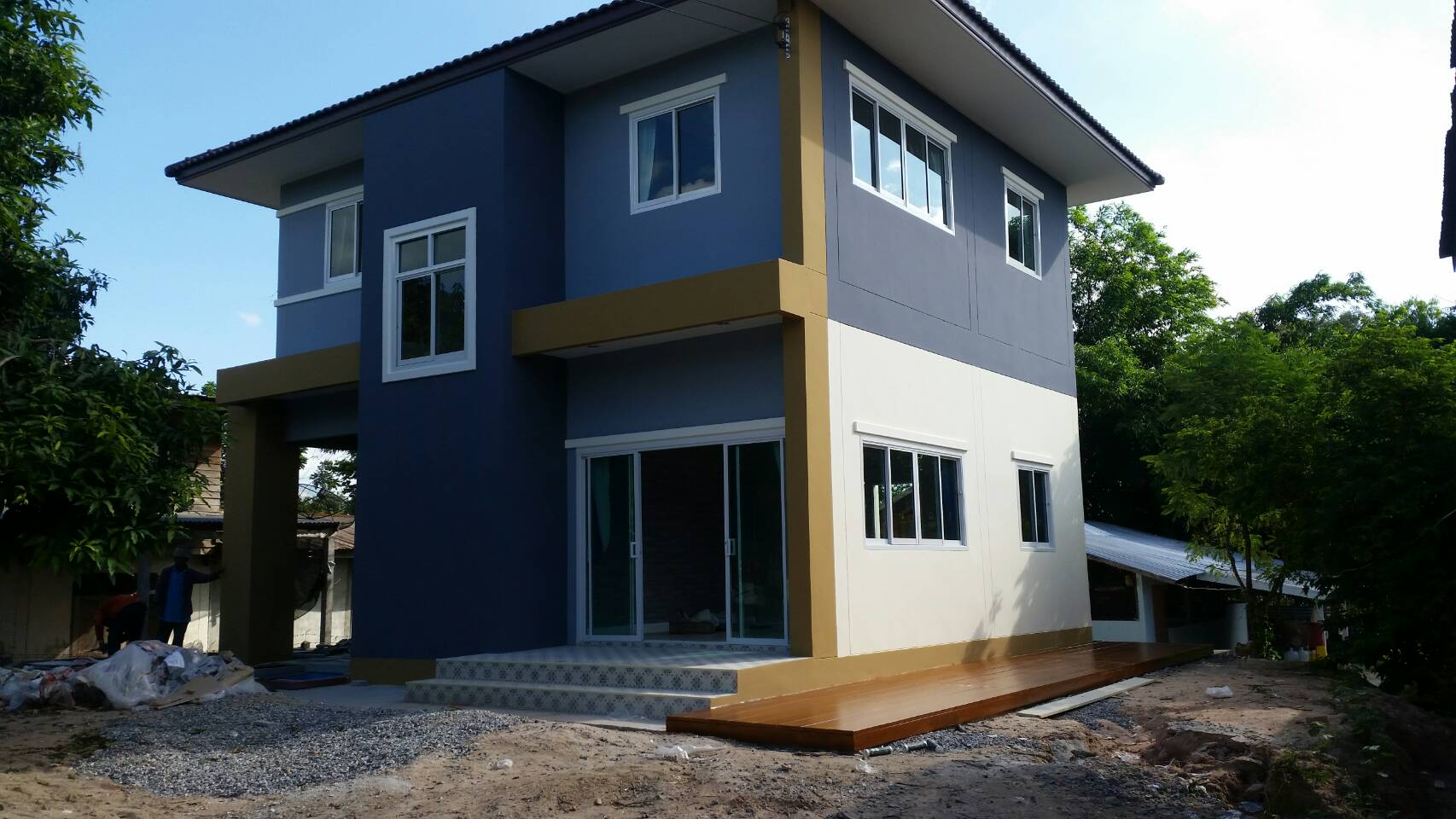 ก่อสร้าง บ้านพักอาศัย 2 ชั้น โดย dd house home builder center | กาฬสินธุ์