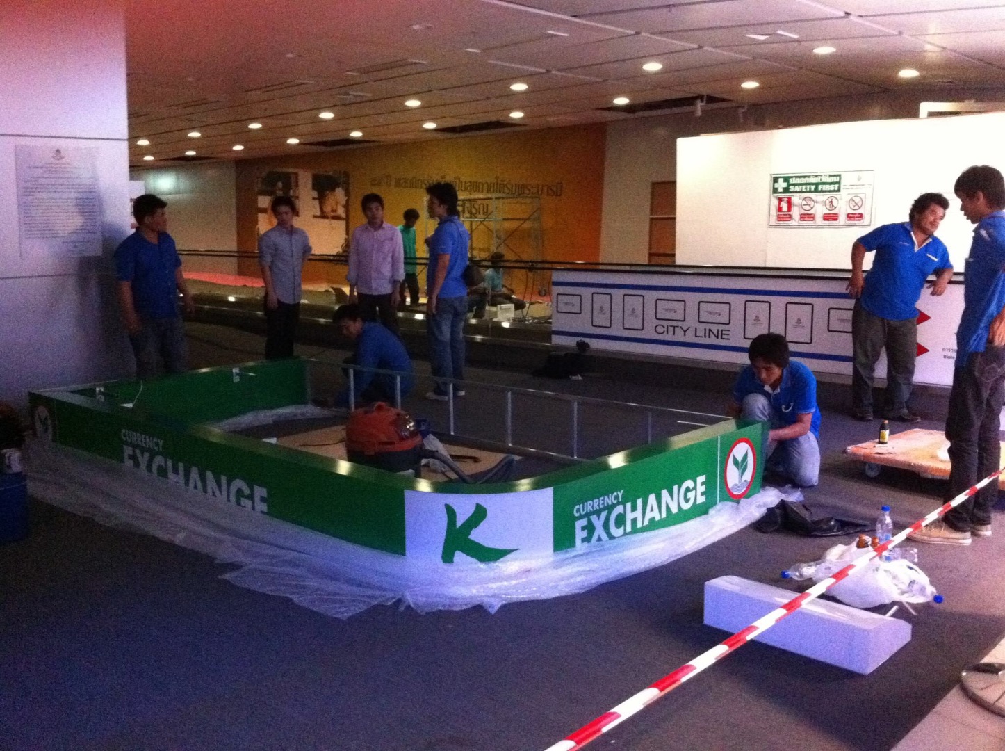 งานตกแต่ง Booth Exchange KBank โดย สมปอง เอ็นจิเนียริ่ง แอนด์ คอนสต ...