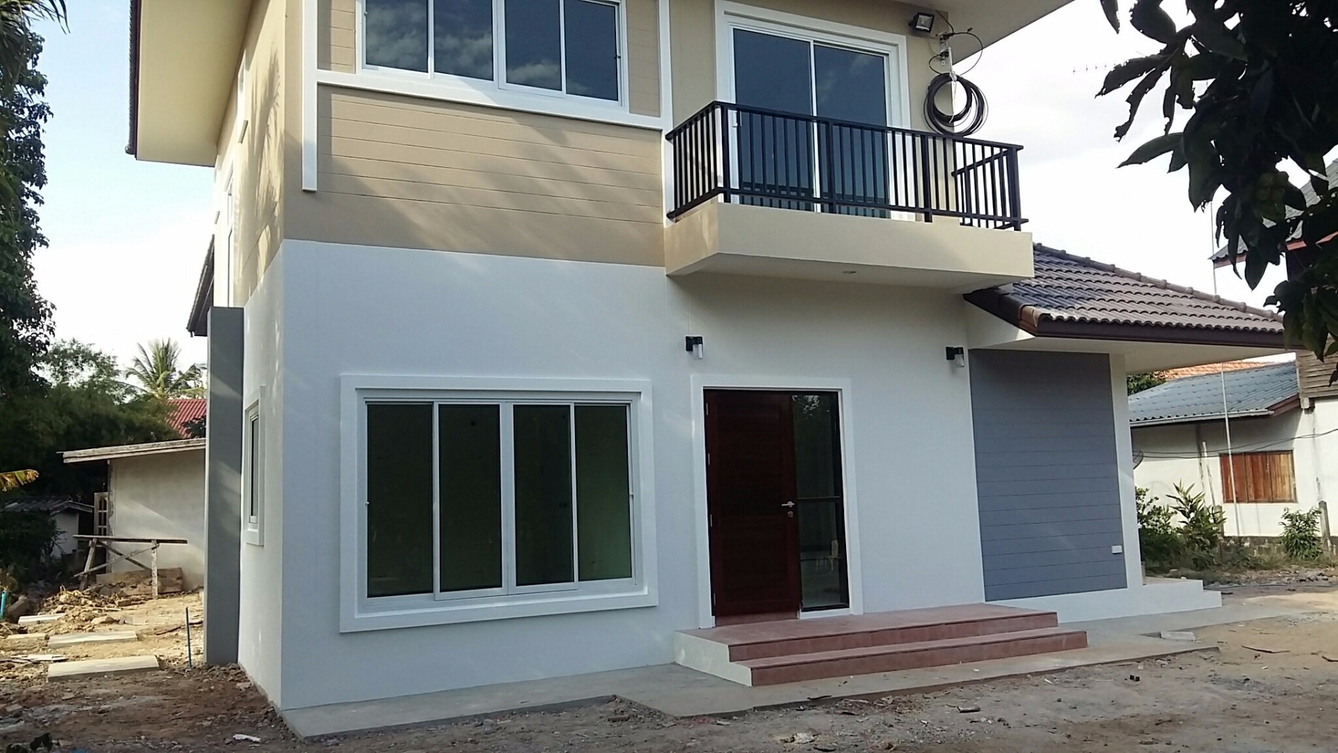 ก่อสร้าง บ้านพักอาศัย 2 ชั้น โดย dd house home builder center | กาฬสินธุ์