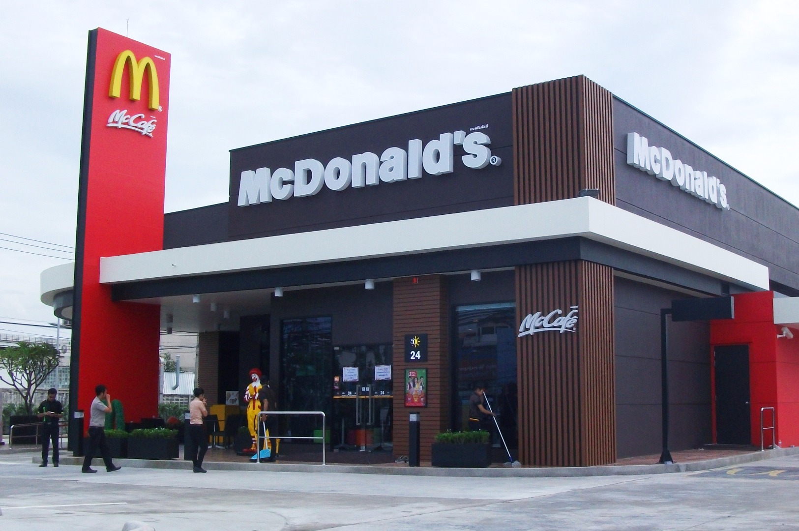 ก่อสร้าง McDonald's สาขานครสวรรค์ โดย Thai Major Builder Co.,Ltd ...