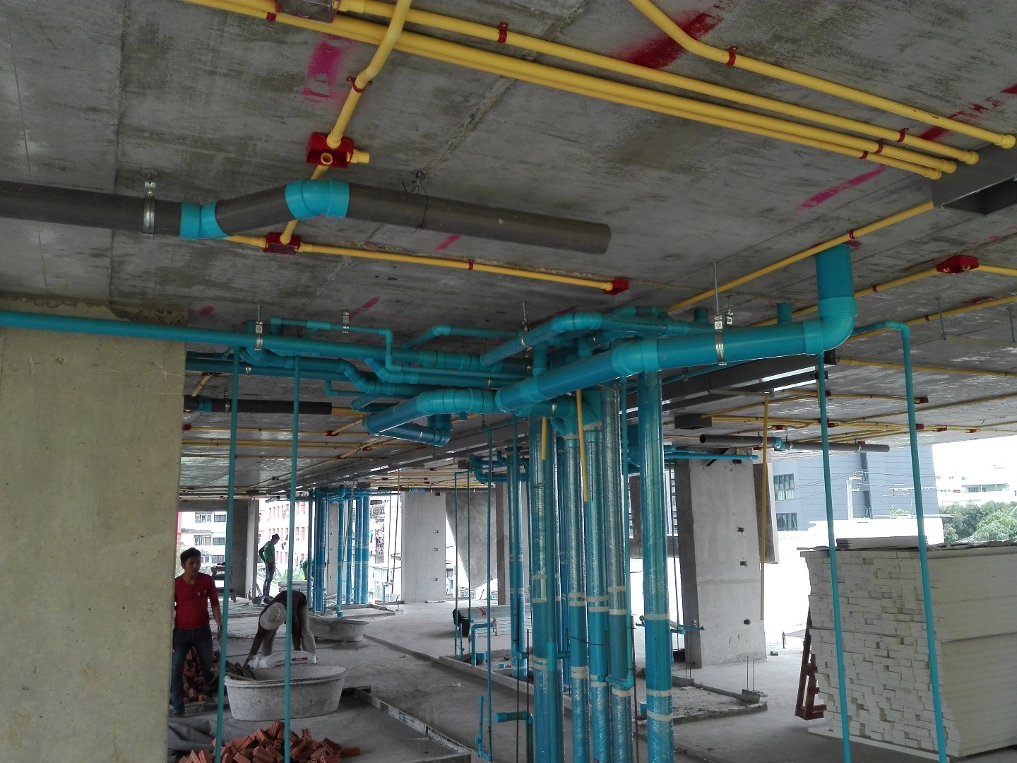 งานระบบสุขาภิบาล คอนโด 8 ชั้น งานติดตั้งระบบสุขาภิบาล งานเดินท่อ Cw S W