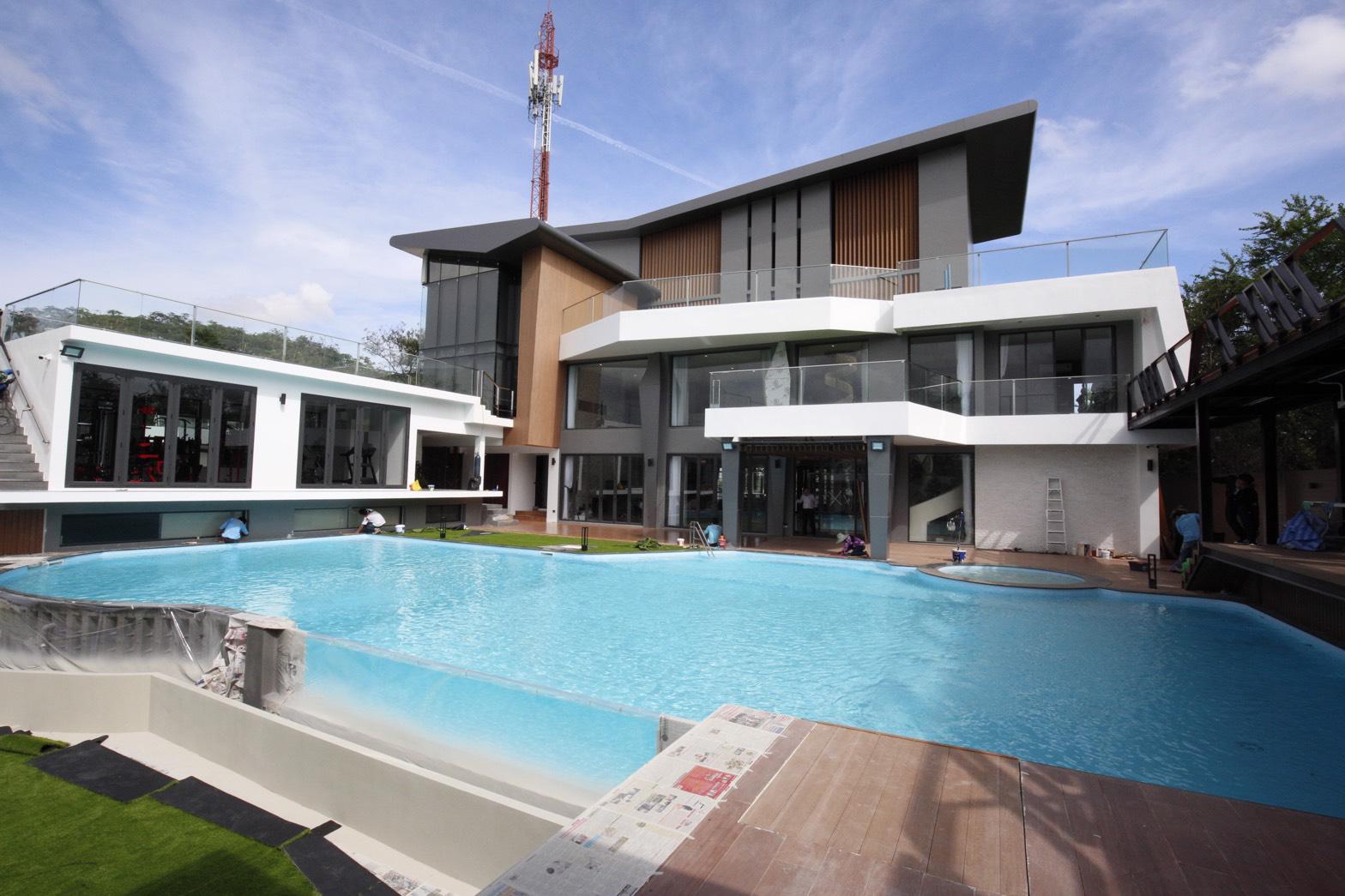 ก่อสร้าง บ้าน 3 ชั้น โดย Obey Engineering บริษัท โอเบ เอ็นจิเนียริ่ง จำกัด | กรุงเทพมหานคร