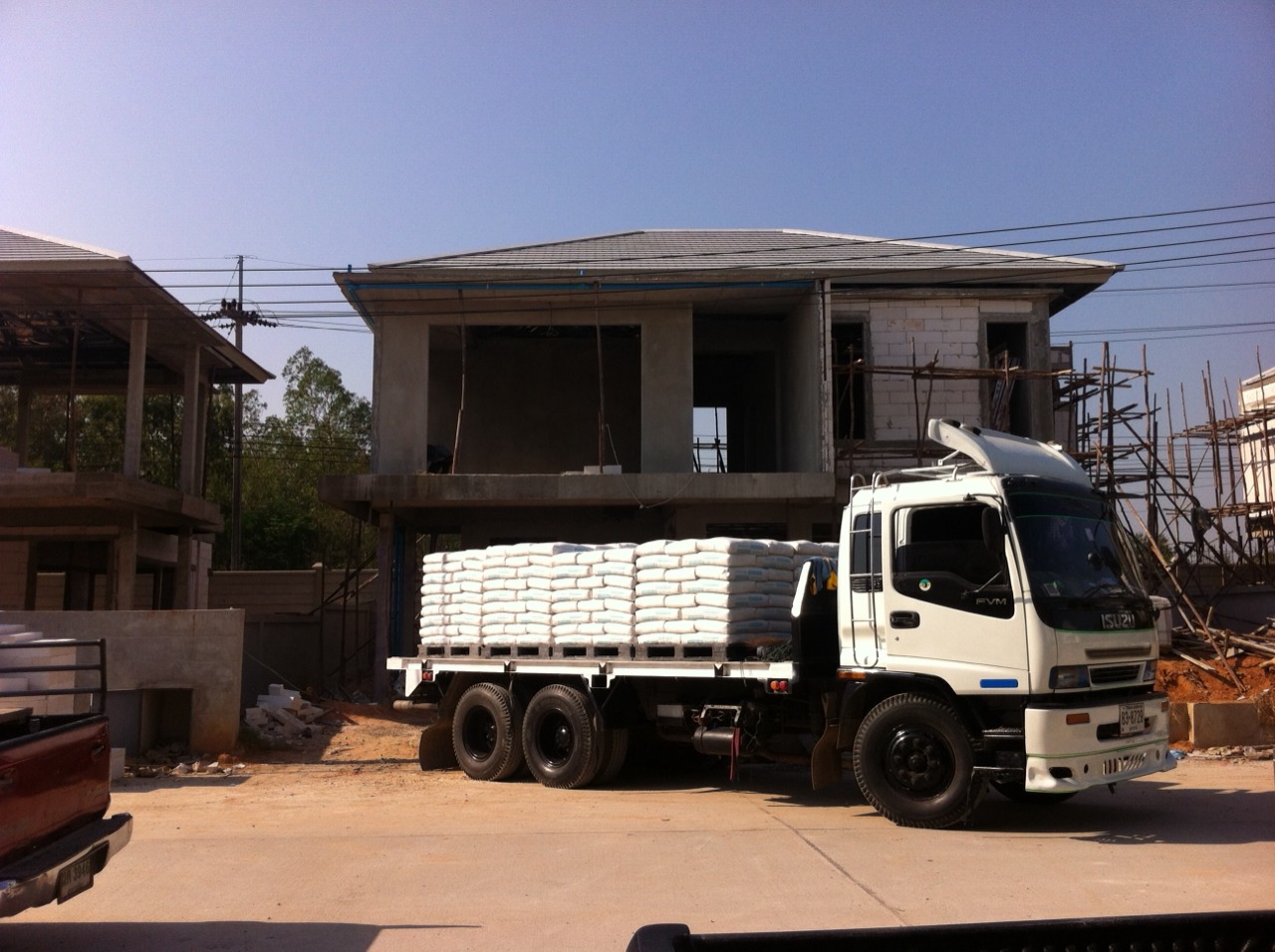 รับเหมา จัดส่ง ปูนฉาบอิฐมวลเบา TPI M210 โครงการภูรินารา สามยอด จ. ...