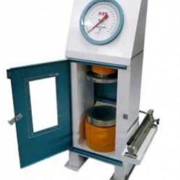 HYDRAULIC CONCRETE BEAM TESTING MACHINE - PT Mora Anugerah Berkat