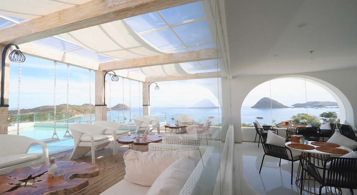 Loccal Collection Hotel Komodo