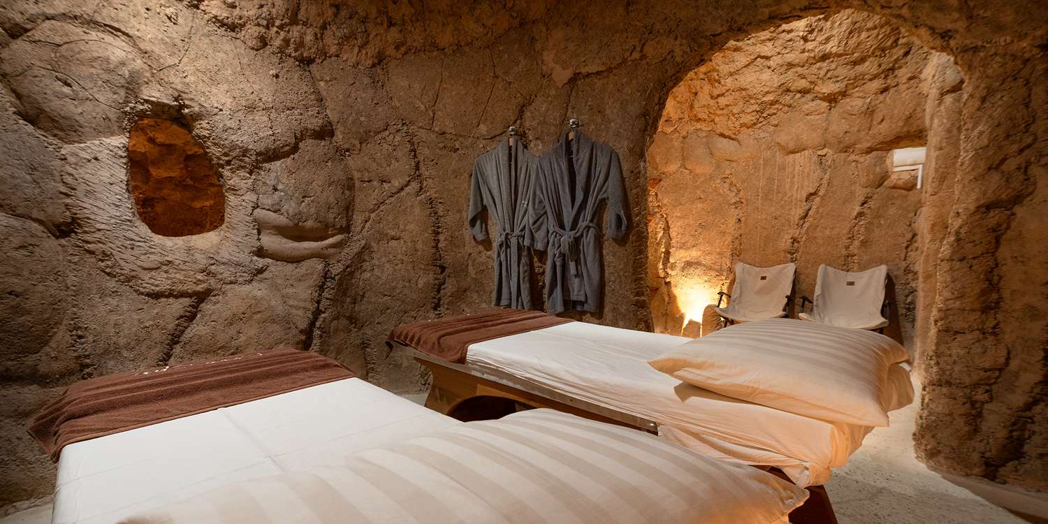 Loccal Collection Hotel Komodo