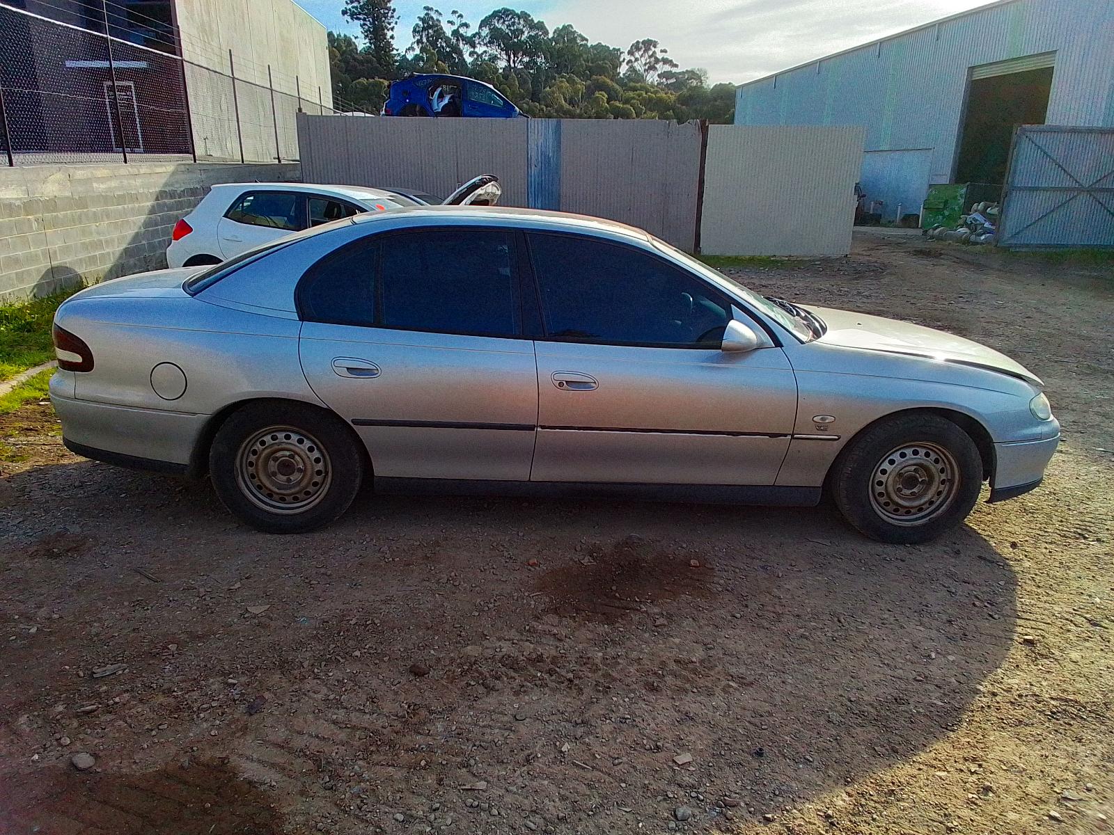 Front Bumper Commodore Holden 2000