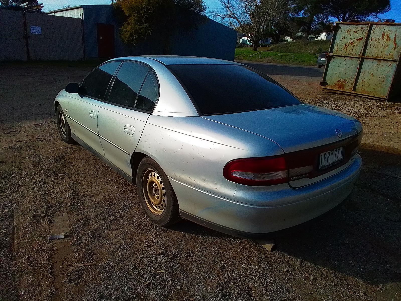 Front Bumper Commodore Holden 2000