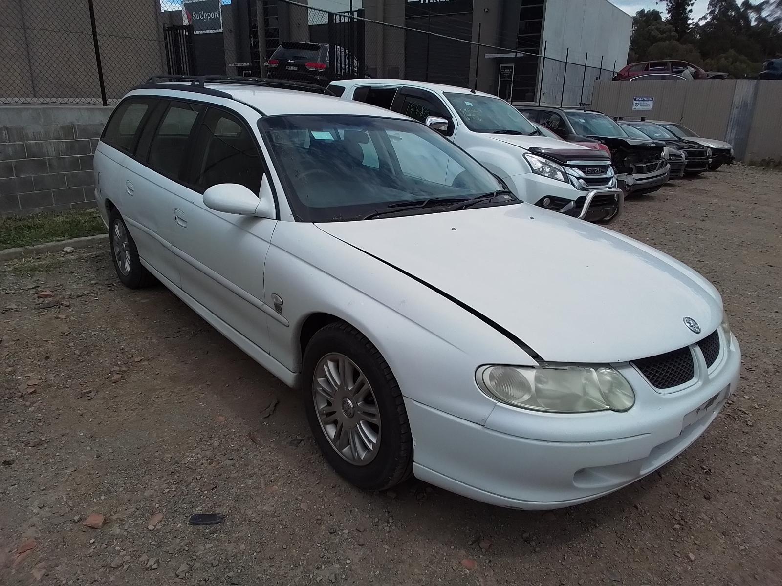 Front Bumper Commodore Holden 2002