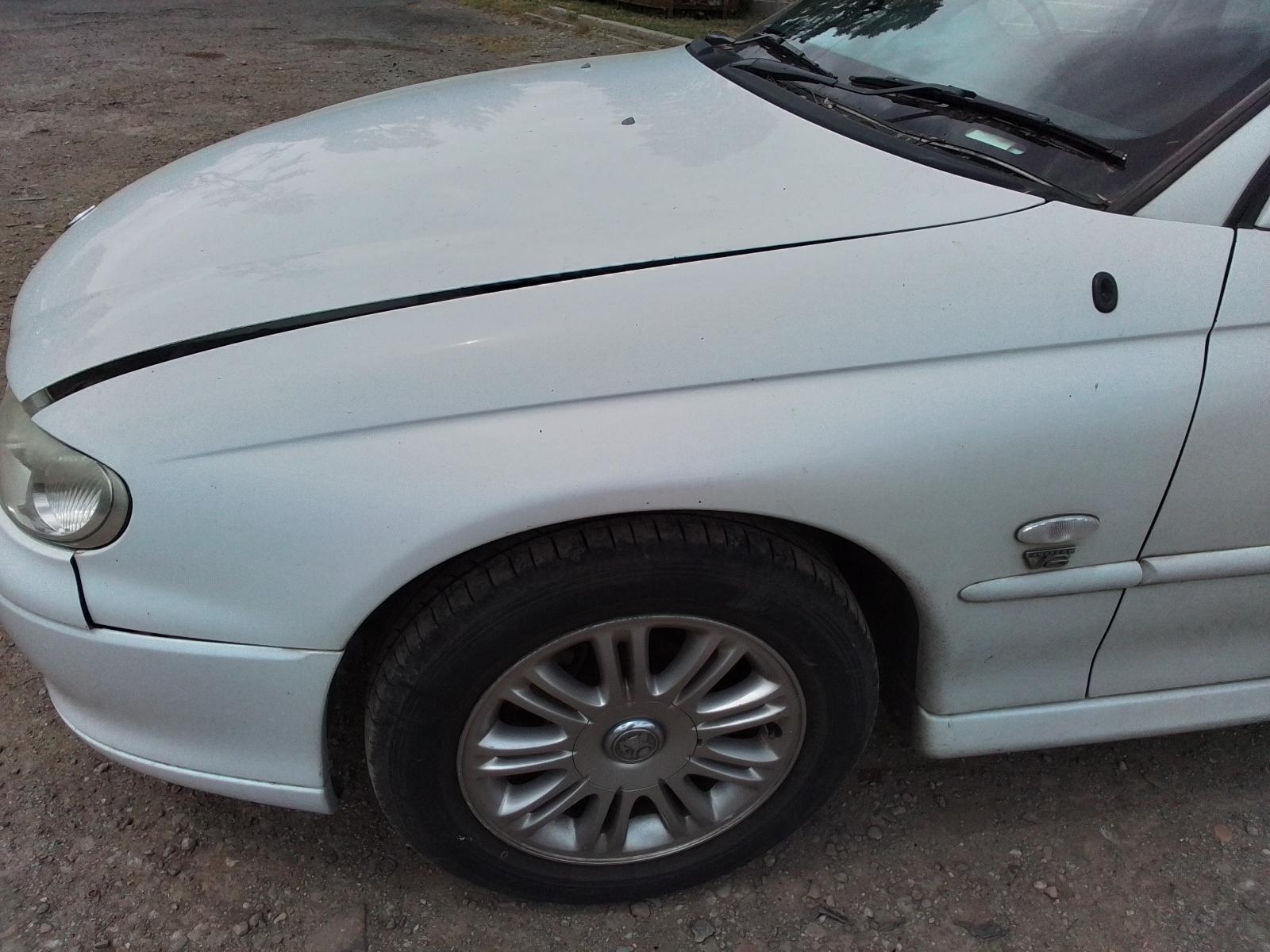 Front Bumper Commodore Holden 2002