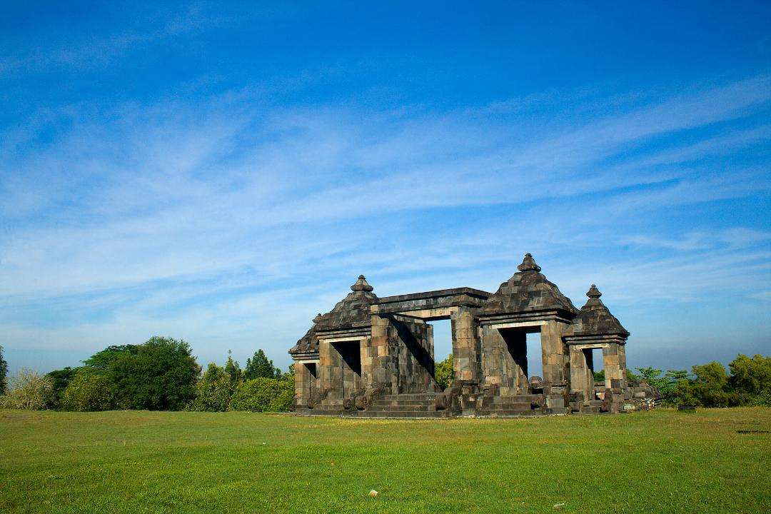 9 Rekomendasi Sunrise Jogja Terbaik, Cocok untuk Santai di Pagi Hari
