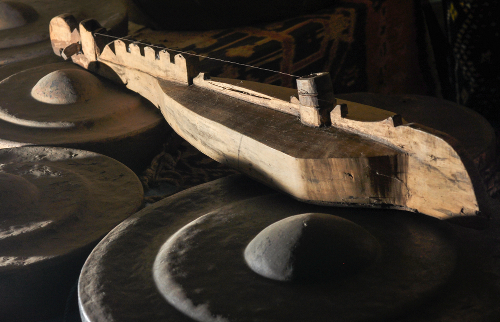 11 Alat Musik Tradisional yang Dipetik dan Asalnya