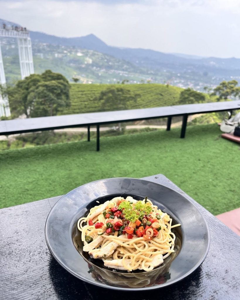 Wahana, Lokasi, Jam Buka & Harga Tiket Kemuning Sky Hills