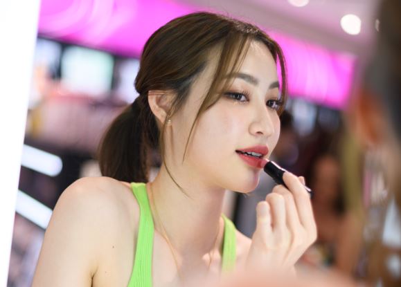 พบกับ 'SEPHORA EmQuartier' โฉมใหม่ จัดเต็มทั้งบิวตี้เซอร์วิสและ ...