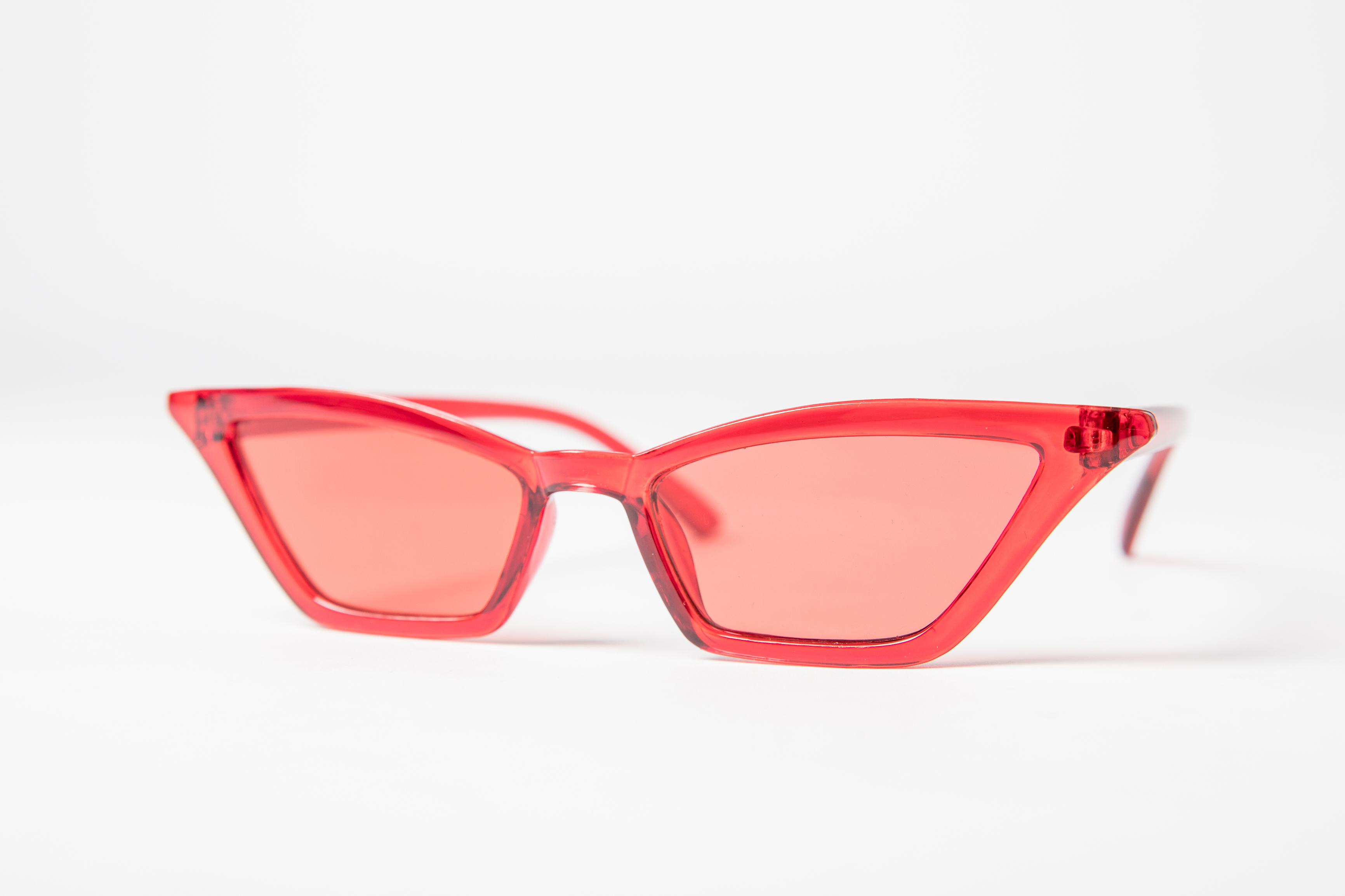 Retro Eye Land Glasses in Red • Dreamscape