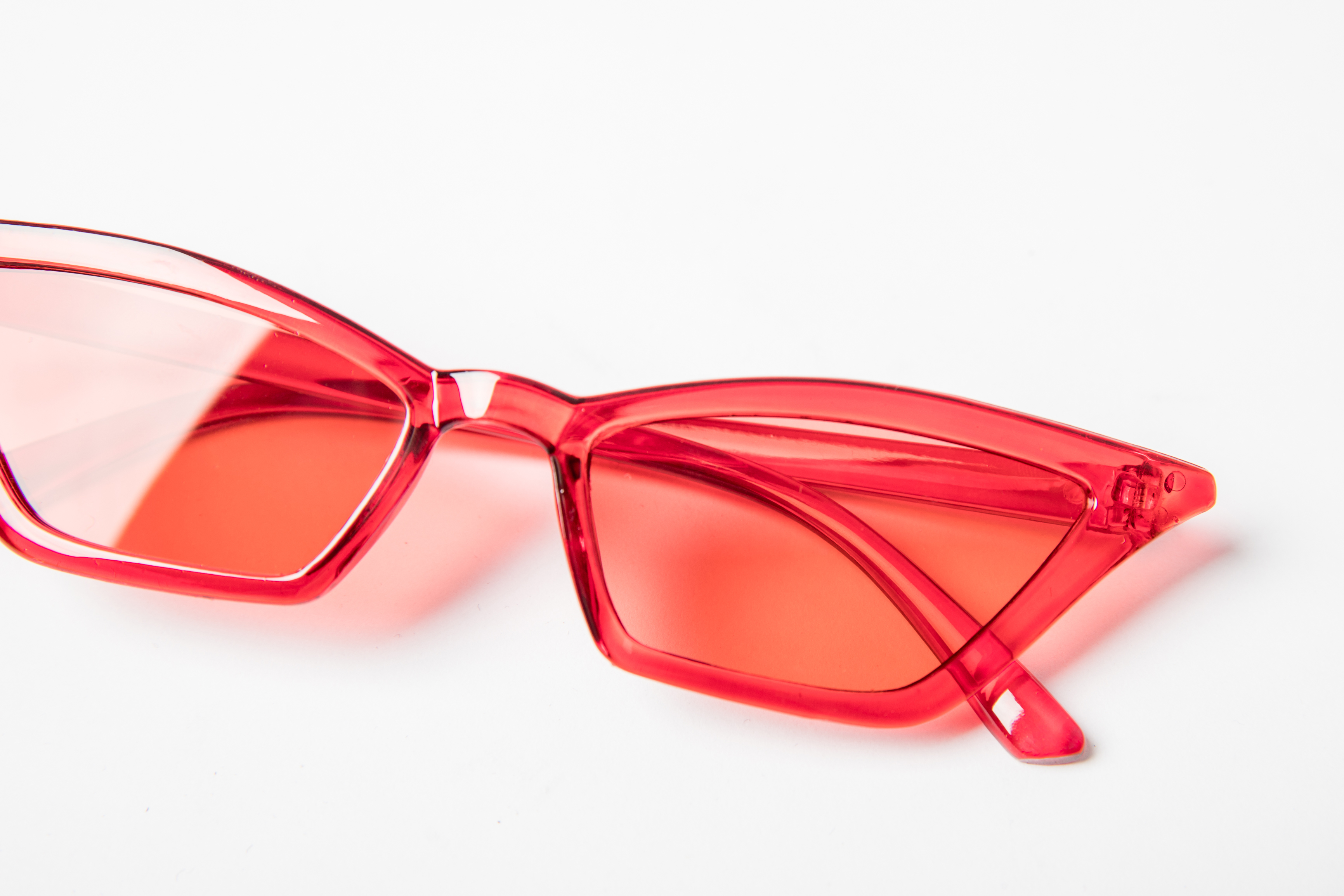 Retro Eye Land Glasses in Red • Dreamscape