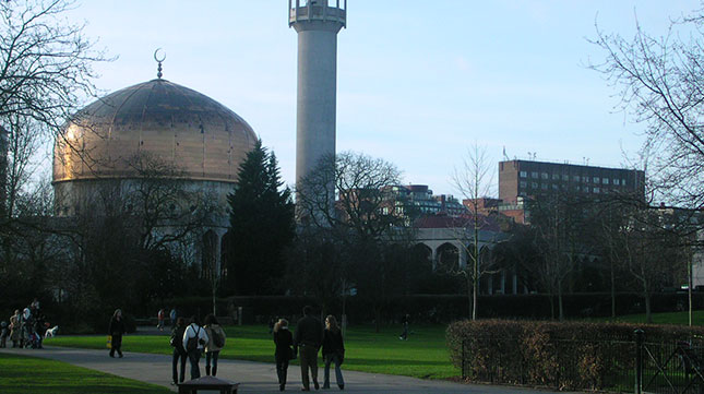 The Great Mosques of London | HalalTrip