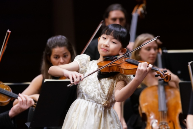 Meet 11-year-old violin prodigy Chloe Chua | Articles | Hear65 - Home