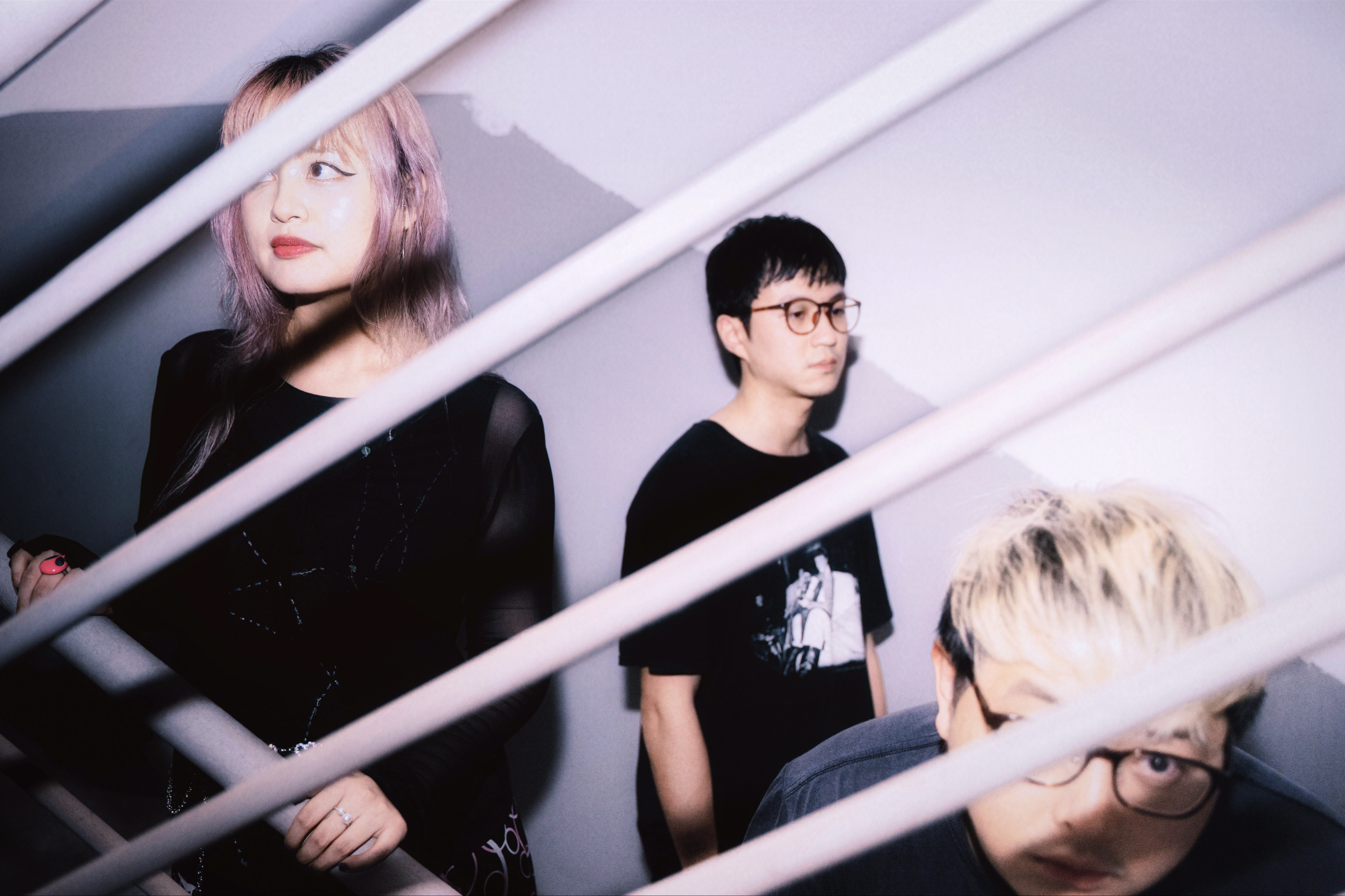 Blush sign to Kanine Records, announce new album & American tour,