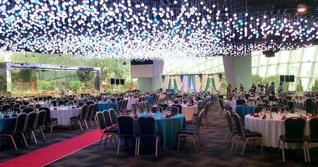 Flower Field Hall - Gardens by the Bay | Hitcheed