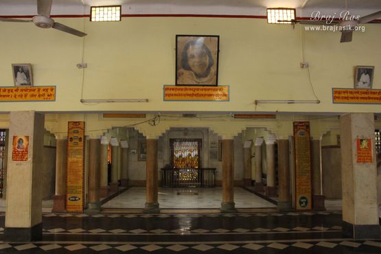 Darshan of Shri Radha Krishna Temple inside Maa Anandamayee Ashram ...