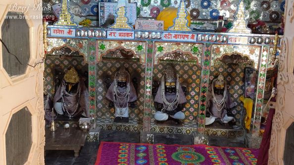 A beautiful darshan of Lord Badri Narayan, Lord Nar, Shri Uddhav Ji and ...